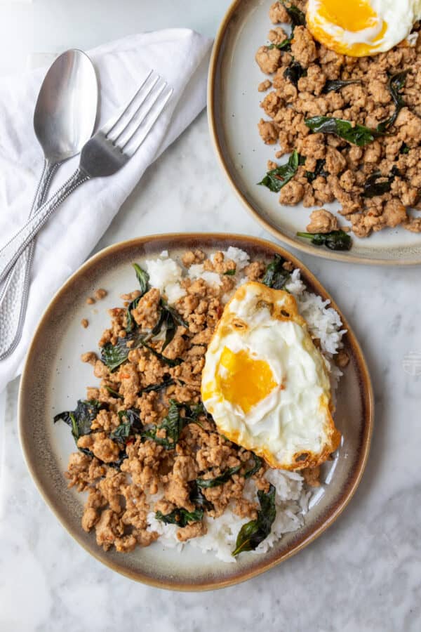 Pad Kra Pao (Thai Holy Basil Stir Fry) - a dash of dolly